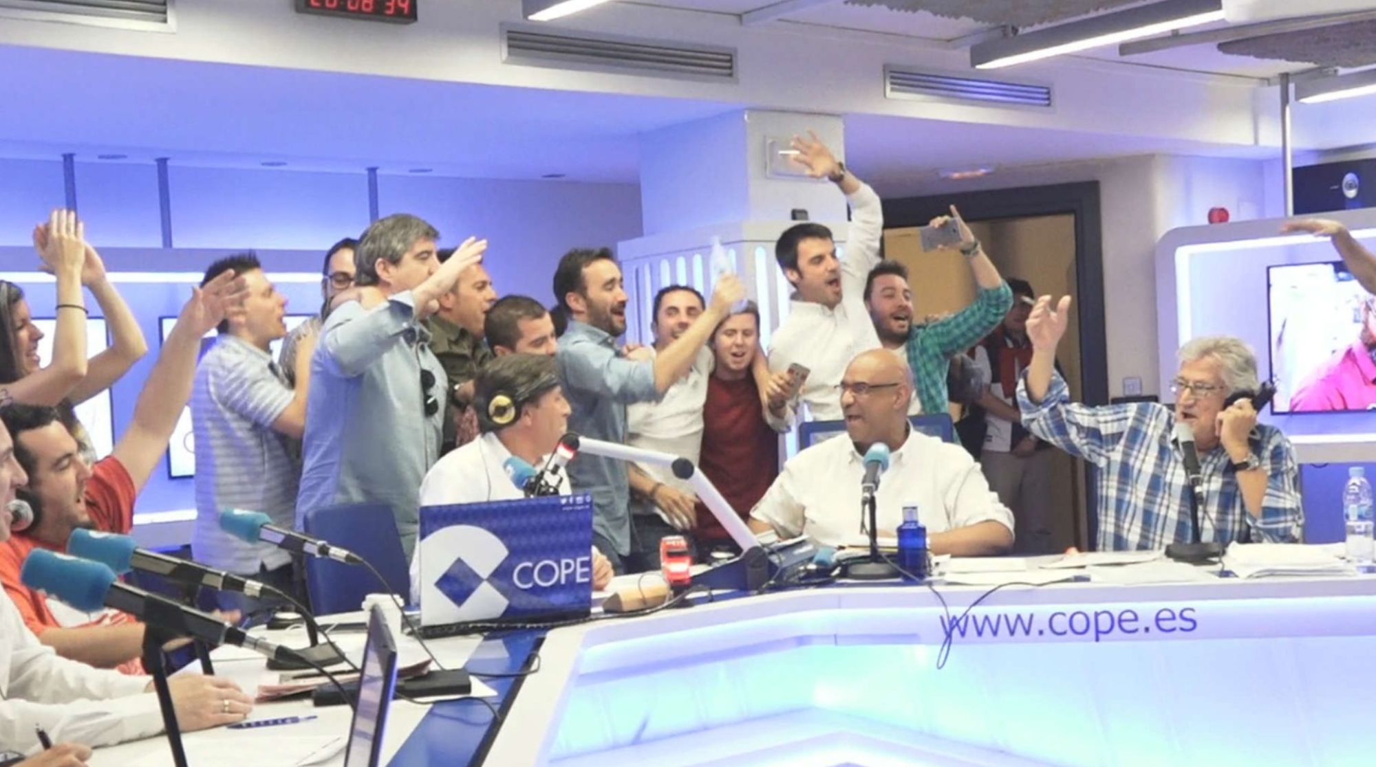 El excolaborador de la COPE suelta un revés: afirma que le quedan 3 ...