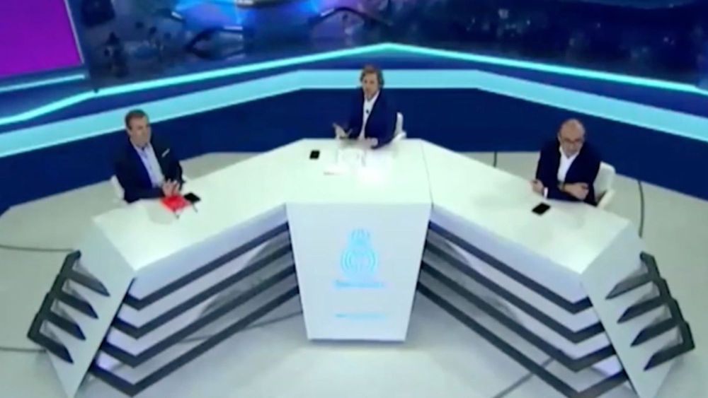 El periodista de RMTV que felicita al Barça con una foto viral ...