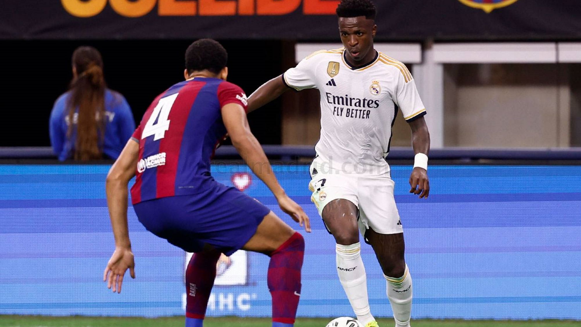 Vinicius aceptó darle su camiseta: el jugador del Barça que se la pidió ...
