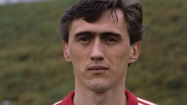 De jugar en el Madrid a ganar 400 euros al mes: el drama de un ex ...