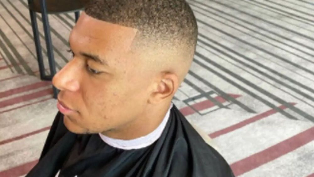 ¿Quién es el peluquero de Kylian Mbappé