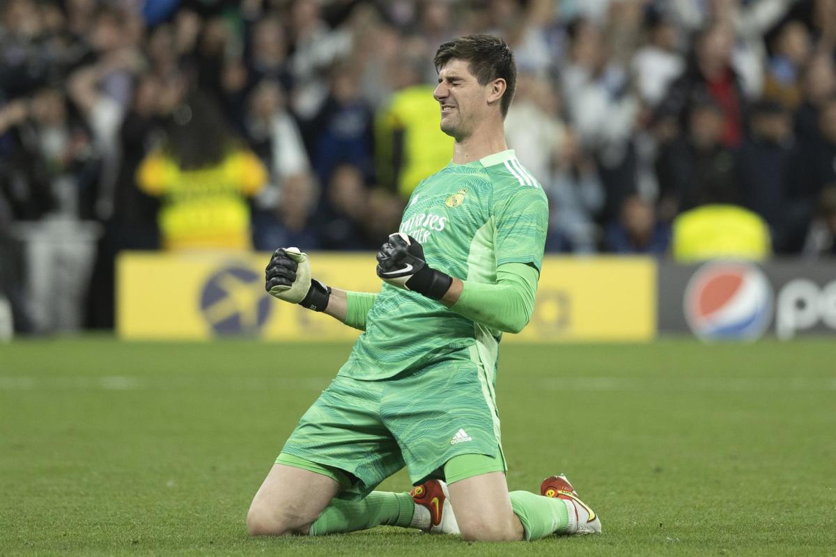 Courtois arrasa en TikTok parando sin manos: no hay quien le marque