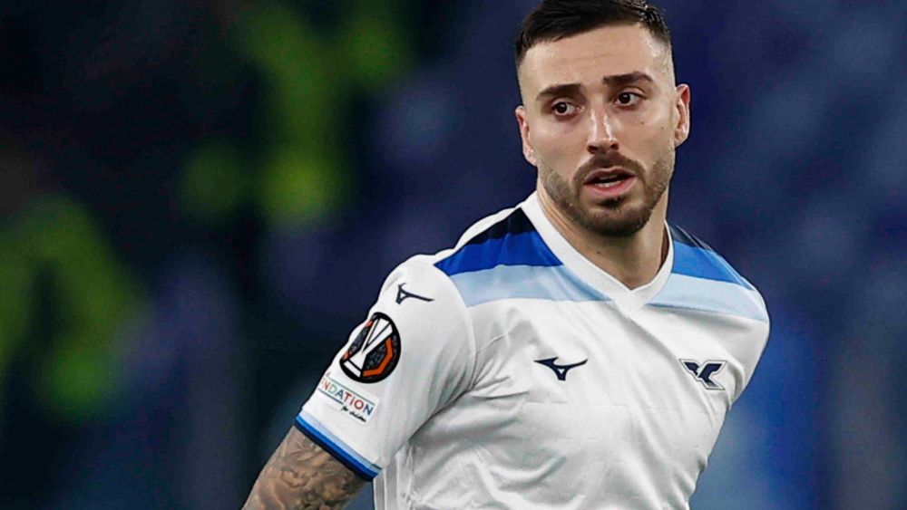 El sorprendente central que se cuela en los fichajes del Real Madrid ...