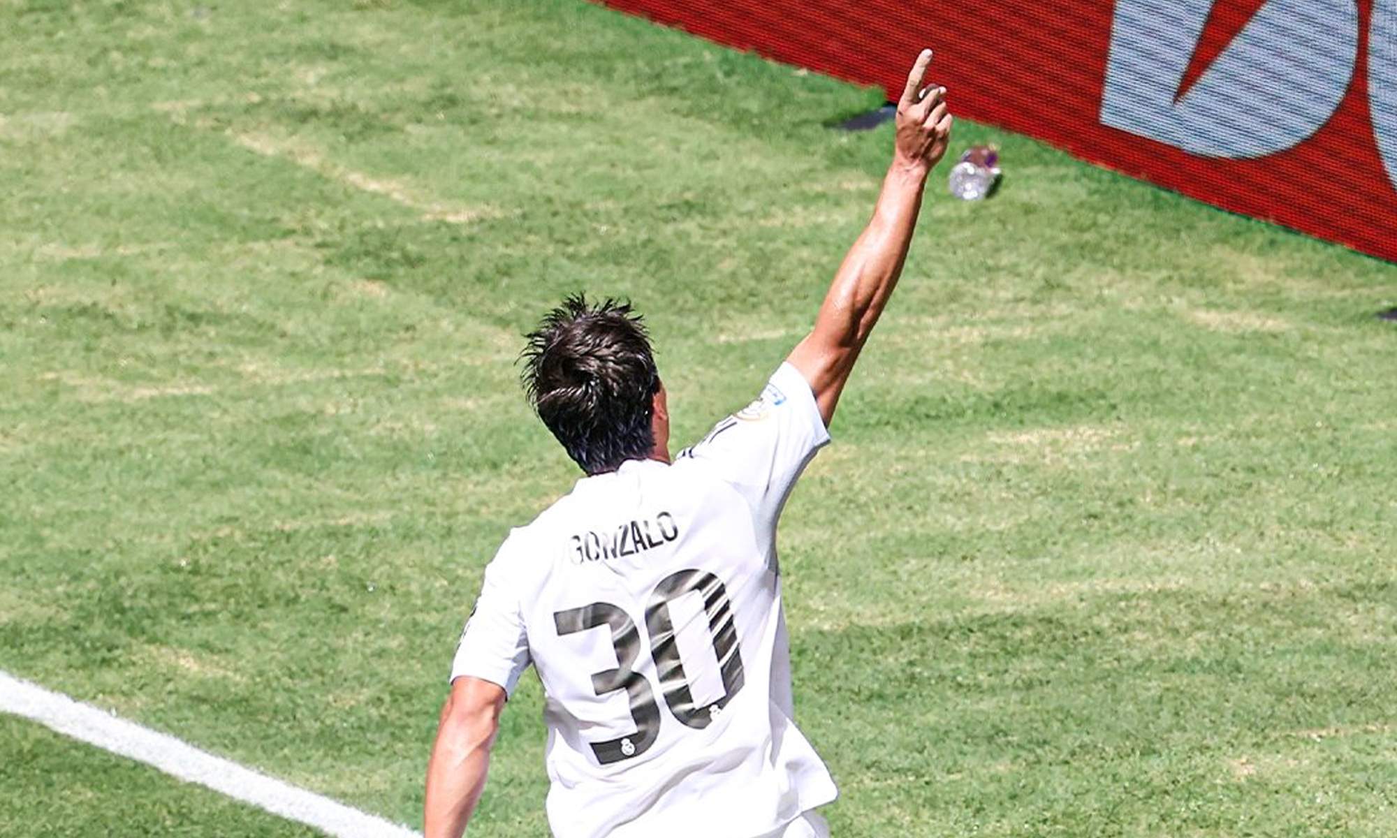 Así ha sido el primer gol de Gonzalo, debut del Real Madrid en el ...