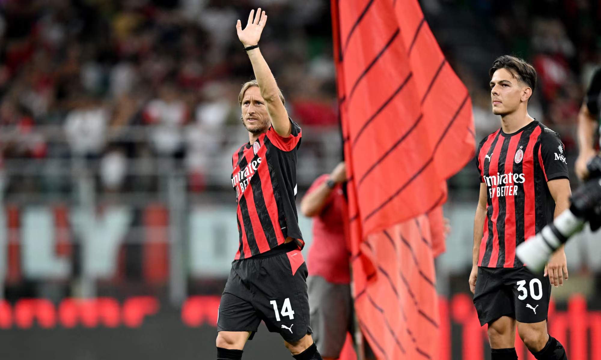 Así fue el debut oficial de Modric con el AC Milan anoche en San Siro